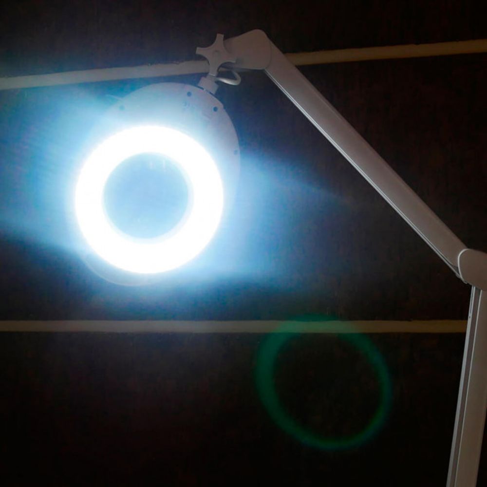 Lupa LED Round View Tripé Branco - Estek - tudobeloestetica